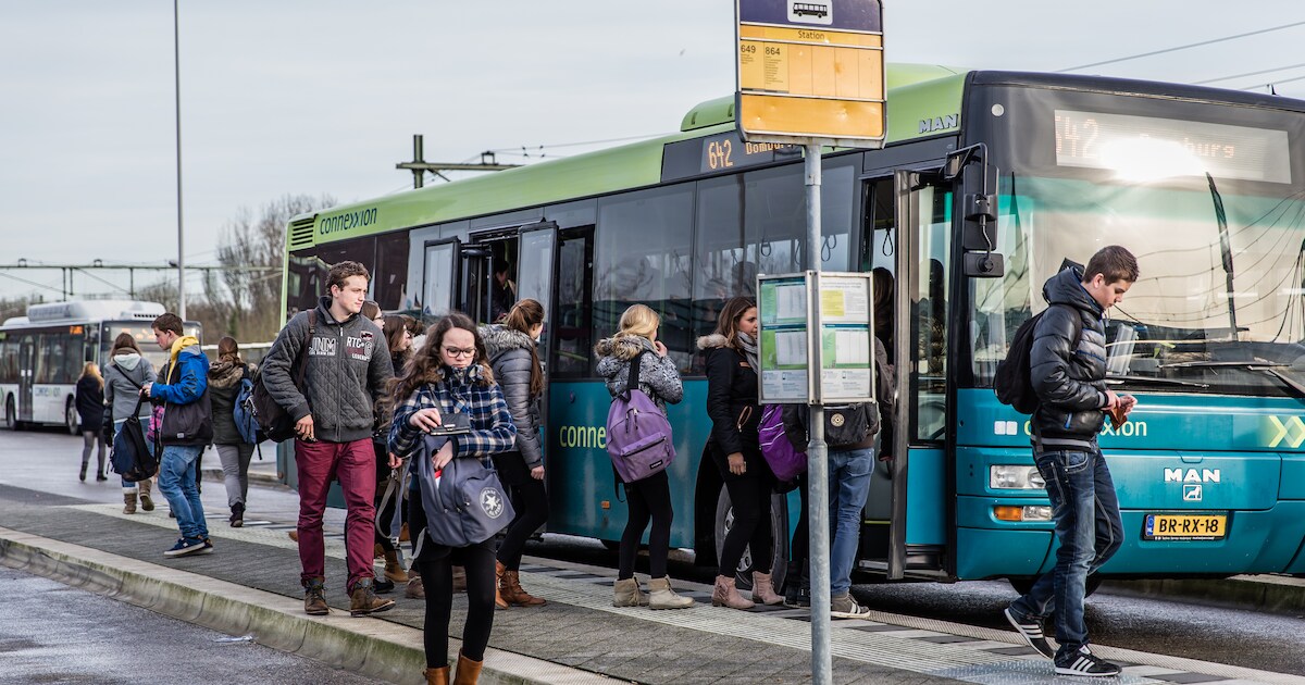 Wemeldinge wil dat de bus blijft komen: ‘Sinds wanneer is een fiets ...