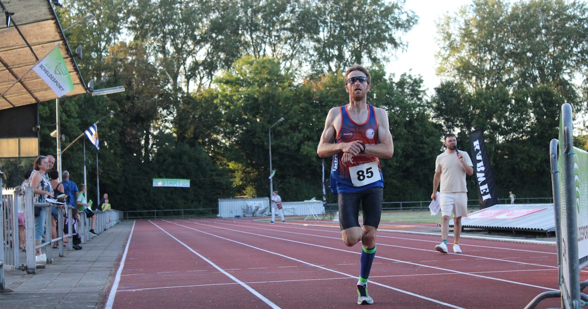 Tweede zege Steven De Muyt in Zomerloop Nieuwvliet, Leonie Ton is ...