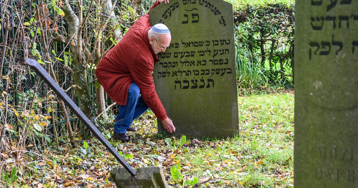 Na de stille belofte van Juus aan zijn moeder is nu de Joodse ...