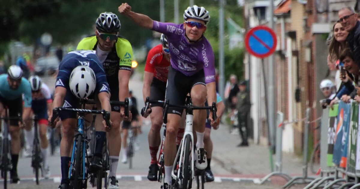 Alain de Smit verwijst Eloy Raas in Zaamslag naar zijn volgende tweede ...