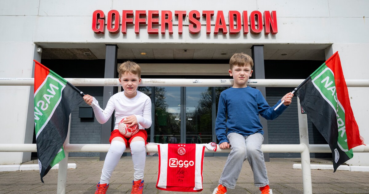 Julian (5) wordt vol uitgescholden door een volwassen man in de ...