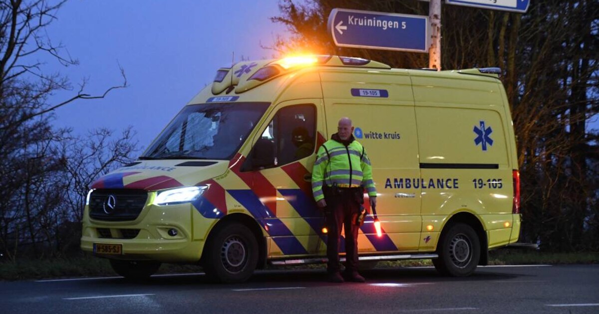 Twee personen gewond bij botsing in Yerseke | Reimerswaal | PZC.nl