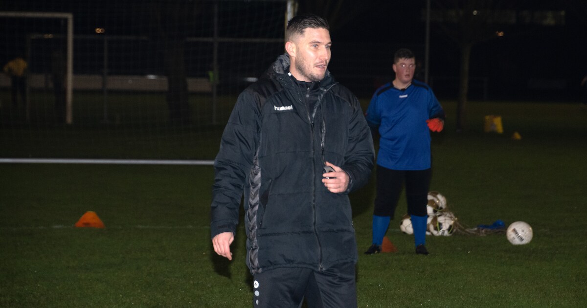 Fabian Wilson kiest voor vertrek bij Oostburg | Zeeuws voetbal | PZC.nl