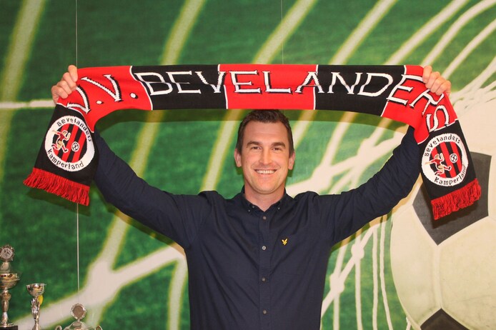 Pieter Roelse raakt niet in de war van eerste nederlaag Bevelanders ...