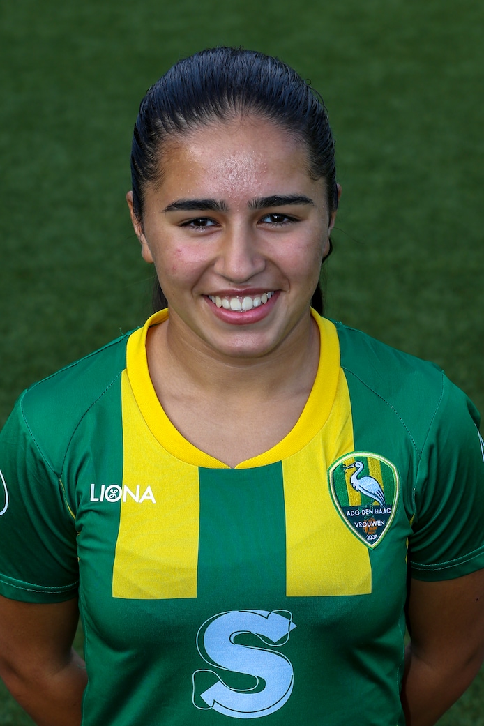 Abali en Oranje onder 17 op het nippertje naar halve finale EK | Zeeuws ...