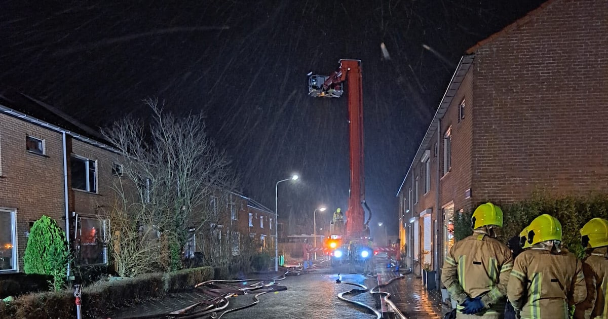Woningen Bruinisse zwaar beschadigd door brand, gevaar door aanwezig ...
