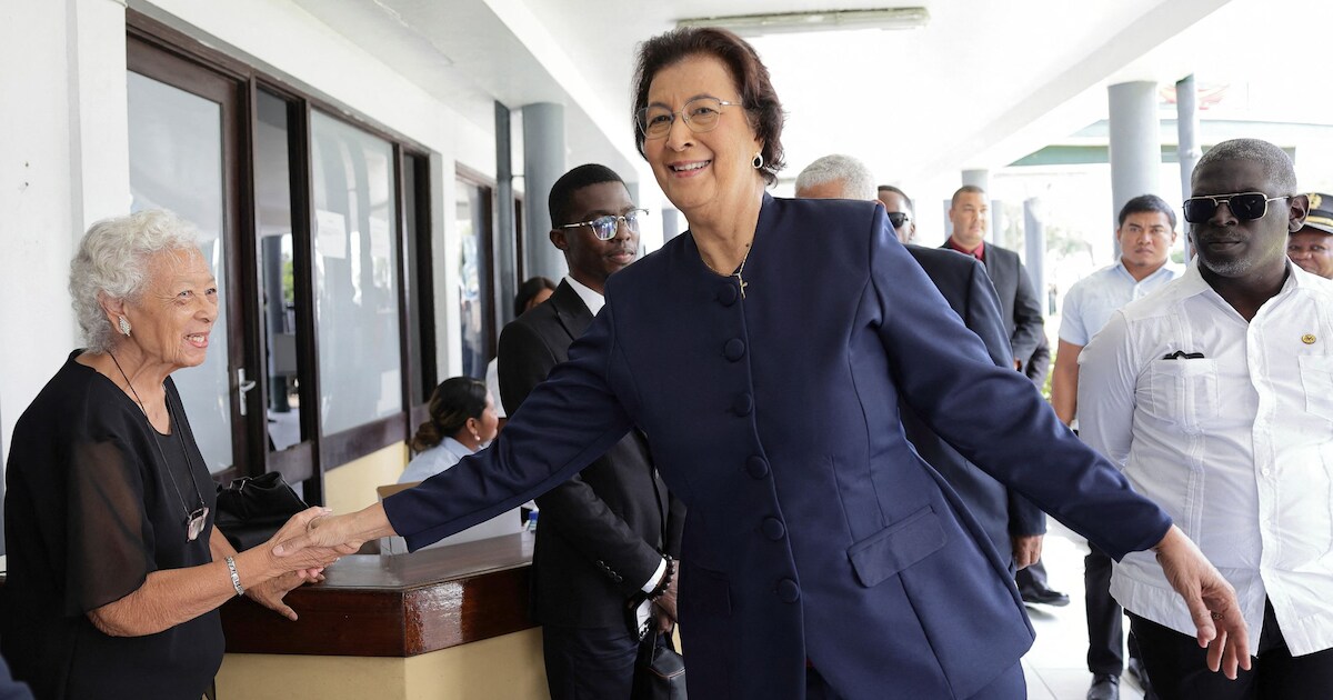 Jennifer Simons beëdigd als president van Suriname | Buitenland | PZC.nl