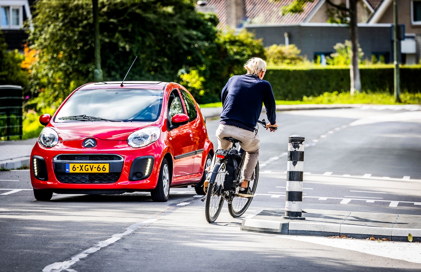 Gemeente past wegversmallingen weer aan na felle kritiek | Foto | pzc.nl