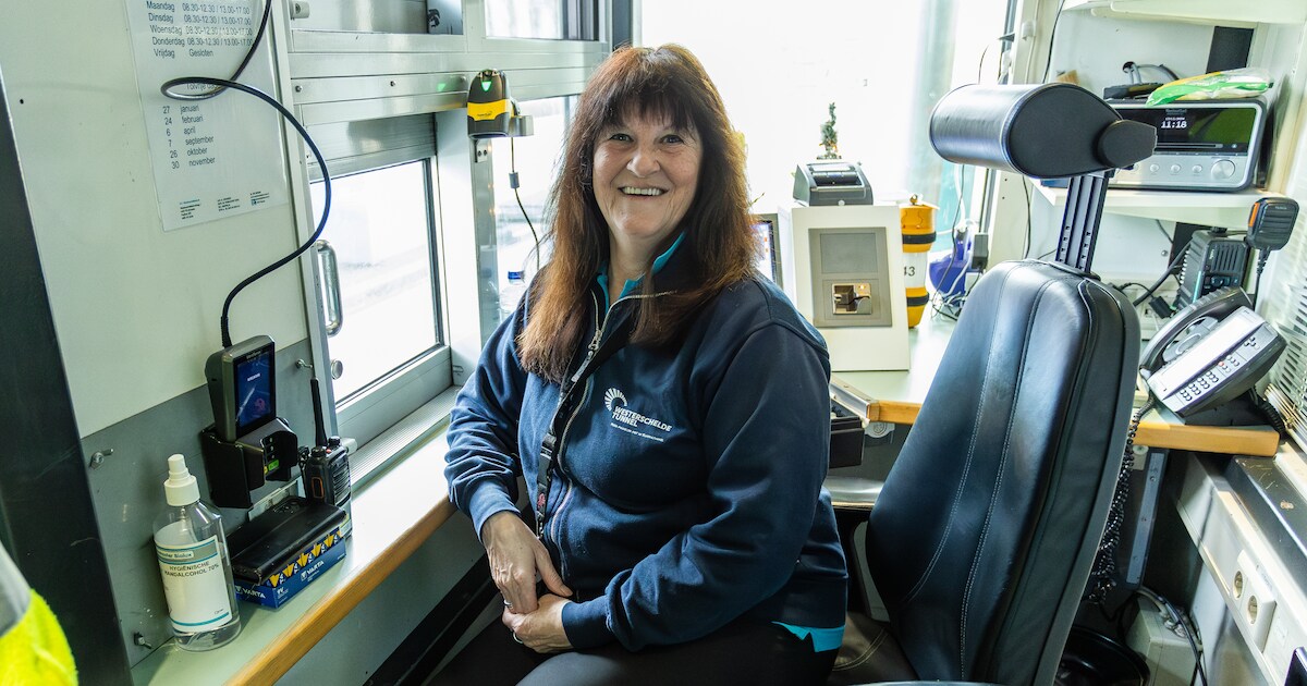 Tolgaarder Karin pinkt flink wat traantjes weg nu tunnel grotendeels ...