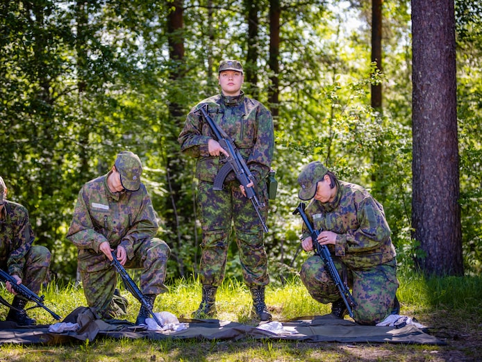 Landen aan de grens met Rusland tippen: ‘Militaire afschrikking werkt ...