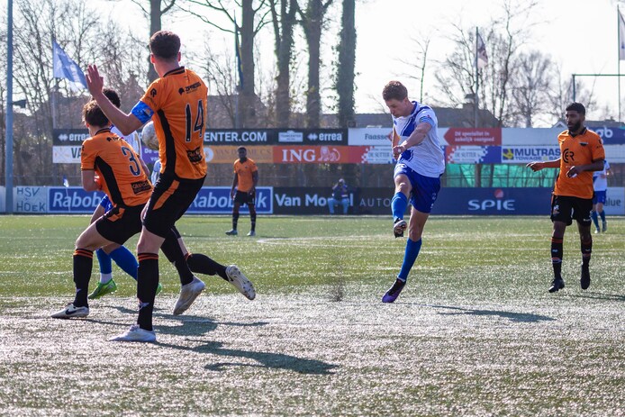 Lees hier alles over het Zeeuwse zaterdagvoetbal: Hoek doet goede zaken ...