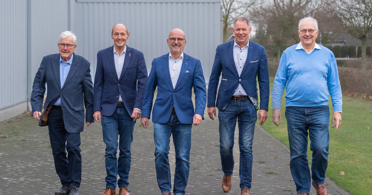 Jos van Eck (80) dacht aan stoppen, maar nee hoor: ‘Ik hoop te blijven ...