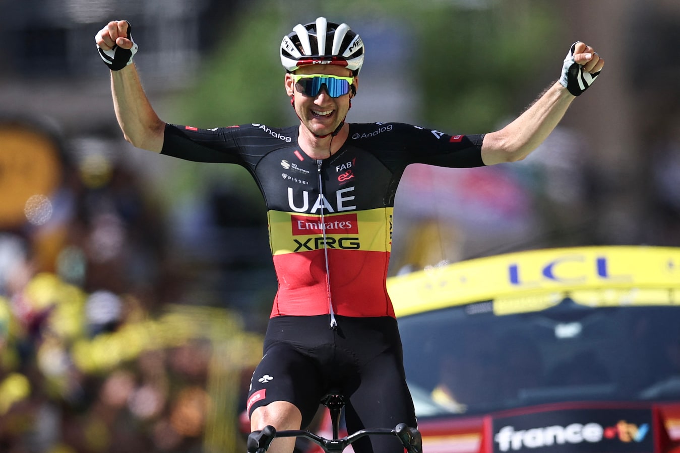 Bijzonder juichgebaar blijft uit bij Tim Wellens na ritwinst in Tour de ...