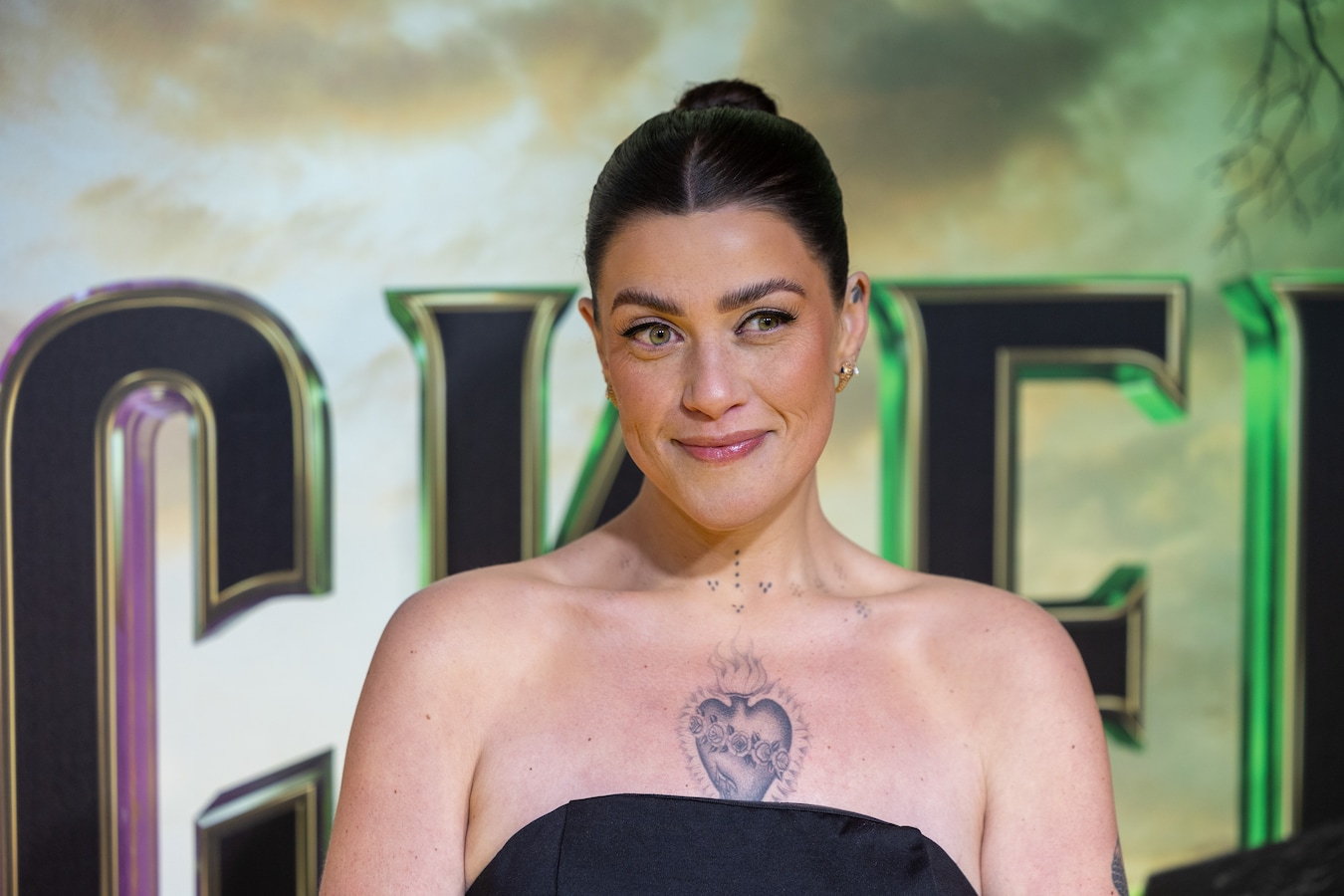 Actrice Esmée van Kampen bevallen van dochtertje Izza Moïn | Foto | pzc.nl