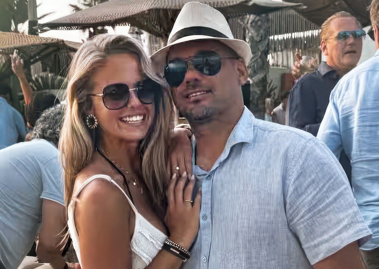 Wesley Sneijder valt voor 17 jaar jongere vrouw: zo werkt die aantrekkingskracht | Foto | pzc.nl