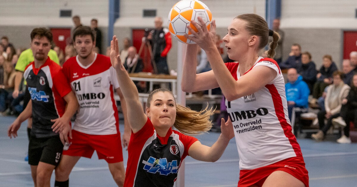 TOP hard onderuit tegen titelkandidaat: ‘Tegen zo'n ploeg kun je niet ...