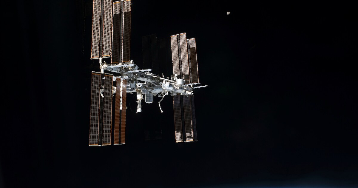 ISS-astronauten eerder terug naar aarde vanwege ziek bemanningslid ...
