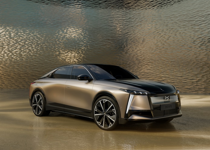 Alleen als elektrisch model: de DS8 van Stellantis | Auto | pzc.nl