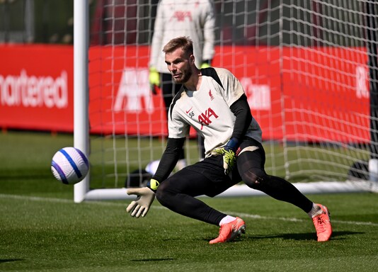 TransferTalk | Bekende van Heitinga in beeld als Ajax-keeper, Boukhari ...