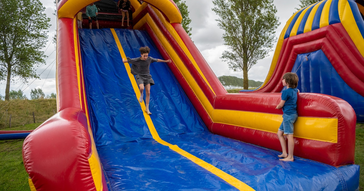 Groede Podium viert Zomer in 't Park met spontane livemuziek | Sluis ...