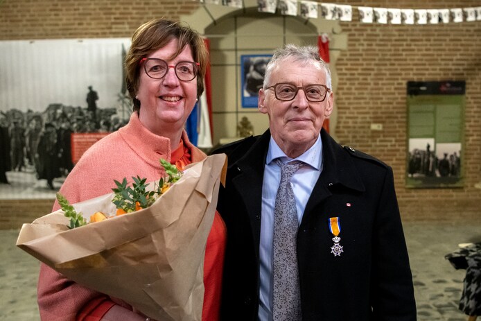 Koninklijk lintje voor Eedenaar De Croock | Sluis | pzc.nl