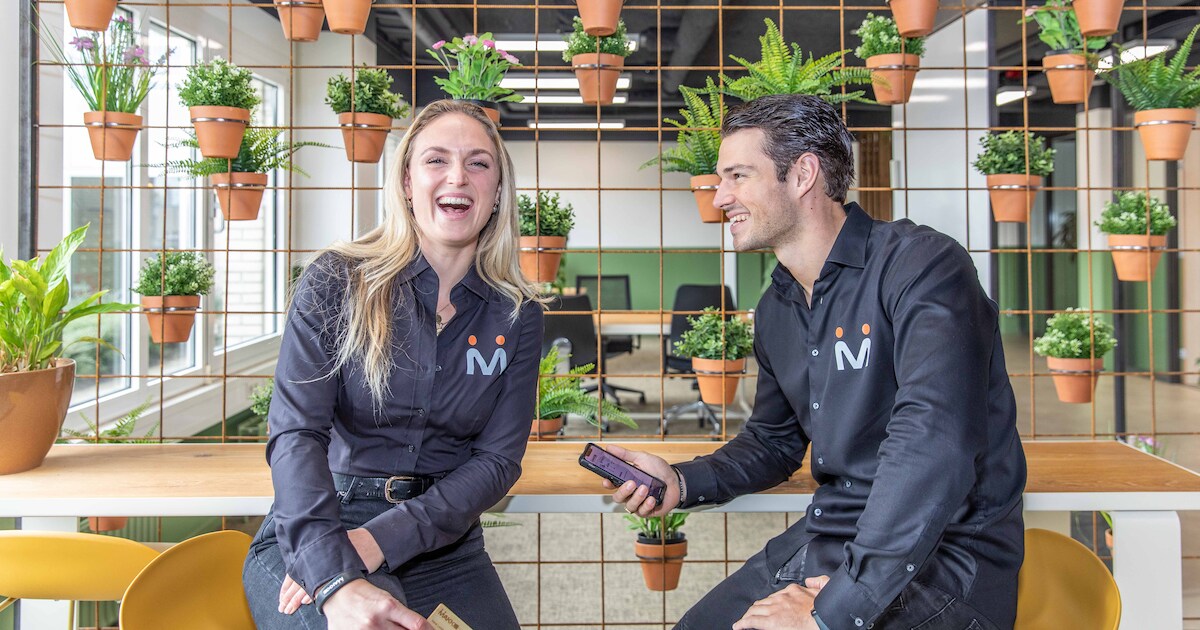 Na twee jaar is de Contacta terug, en Merel en Hans lanceren er hun app ...