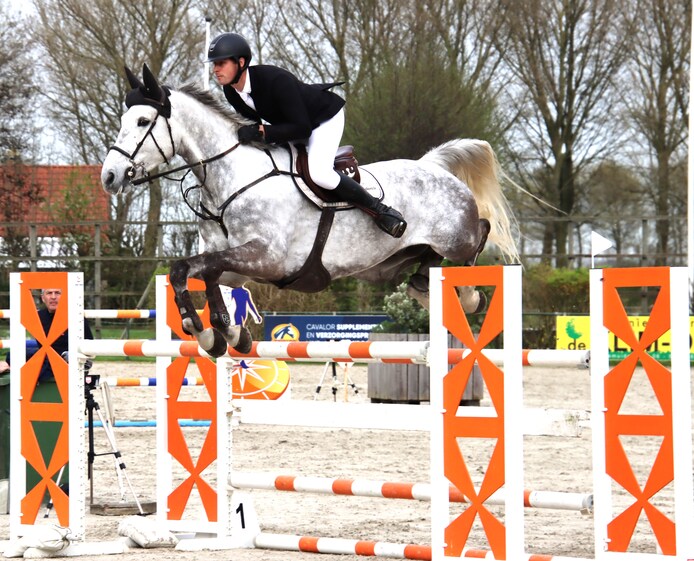 Van der Linden start outdoor sterk: ‘Dit is geen slecht begin’ | Sport ...