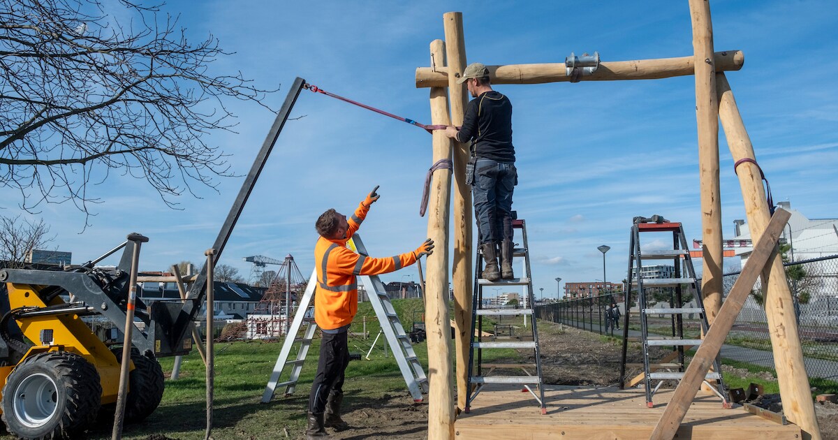 ‘Weer kloppend hart van de wijk’; kabelbaan nieuwe trekker speeltuin ...
