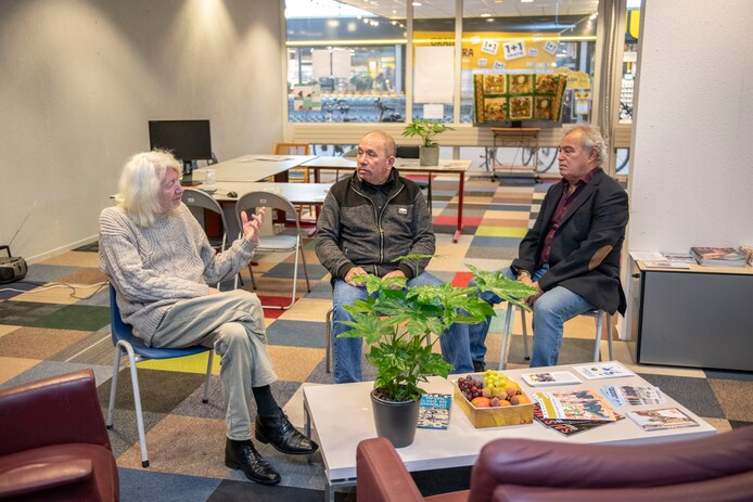 Van de bakker naar de slager naar de wijkagent: wijkcentrum opent ...