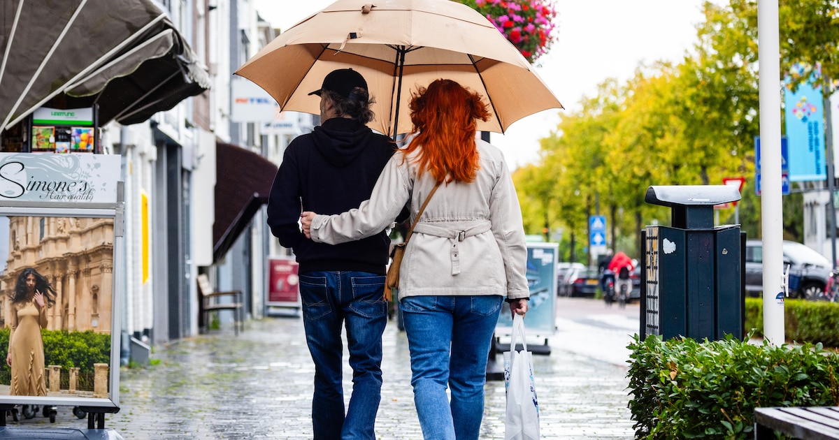 In de nacht 8 graden, overdag 15 graden, dus kachels en warmtepompen ...
