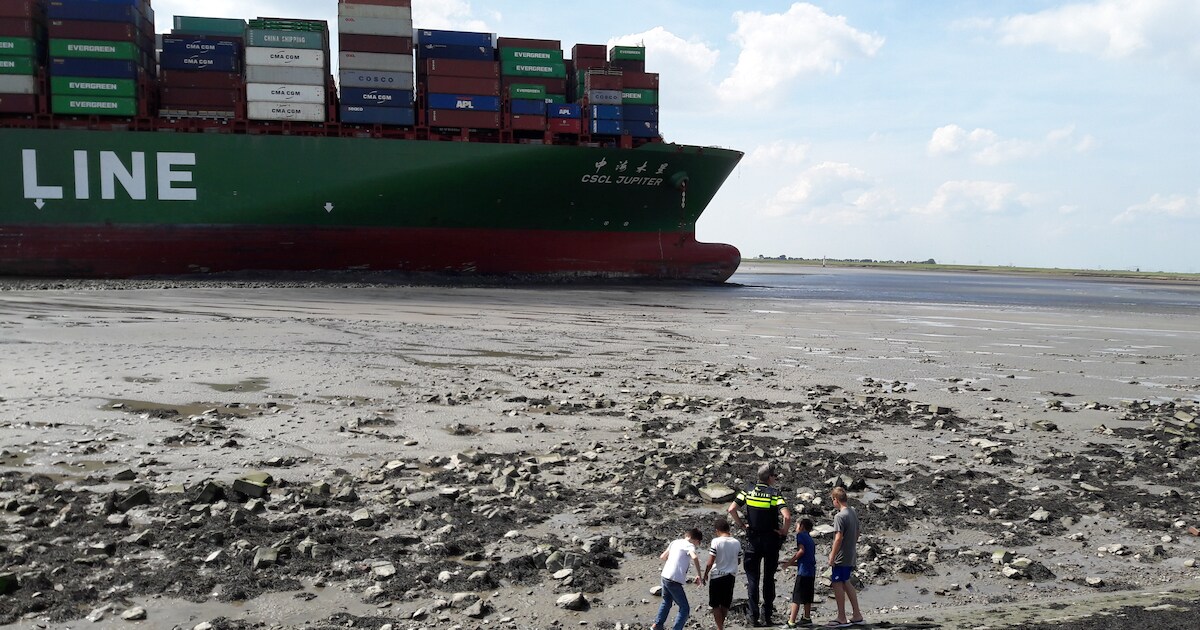 Containerschip CSCL Jupiter vastgelopen op Westerschelde | Zeeuws ...