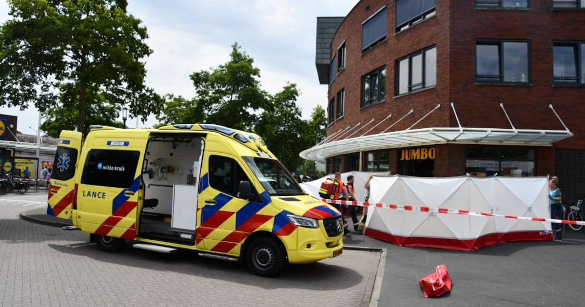Man (44) doodgeschoten bij supermarkt in Vlissingen | Vlissingen | PZC.nl