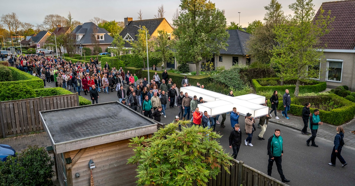 Iedere deelnemer aan de processie heeft zijn eigen verhaal: ‘Ik word meegedragen door de liefde ...