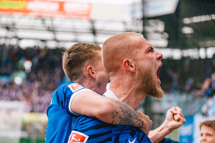 In 200ste wedstrijd als prof wijst Van Drongelen zijn ploeg Samsunspor ...