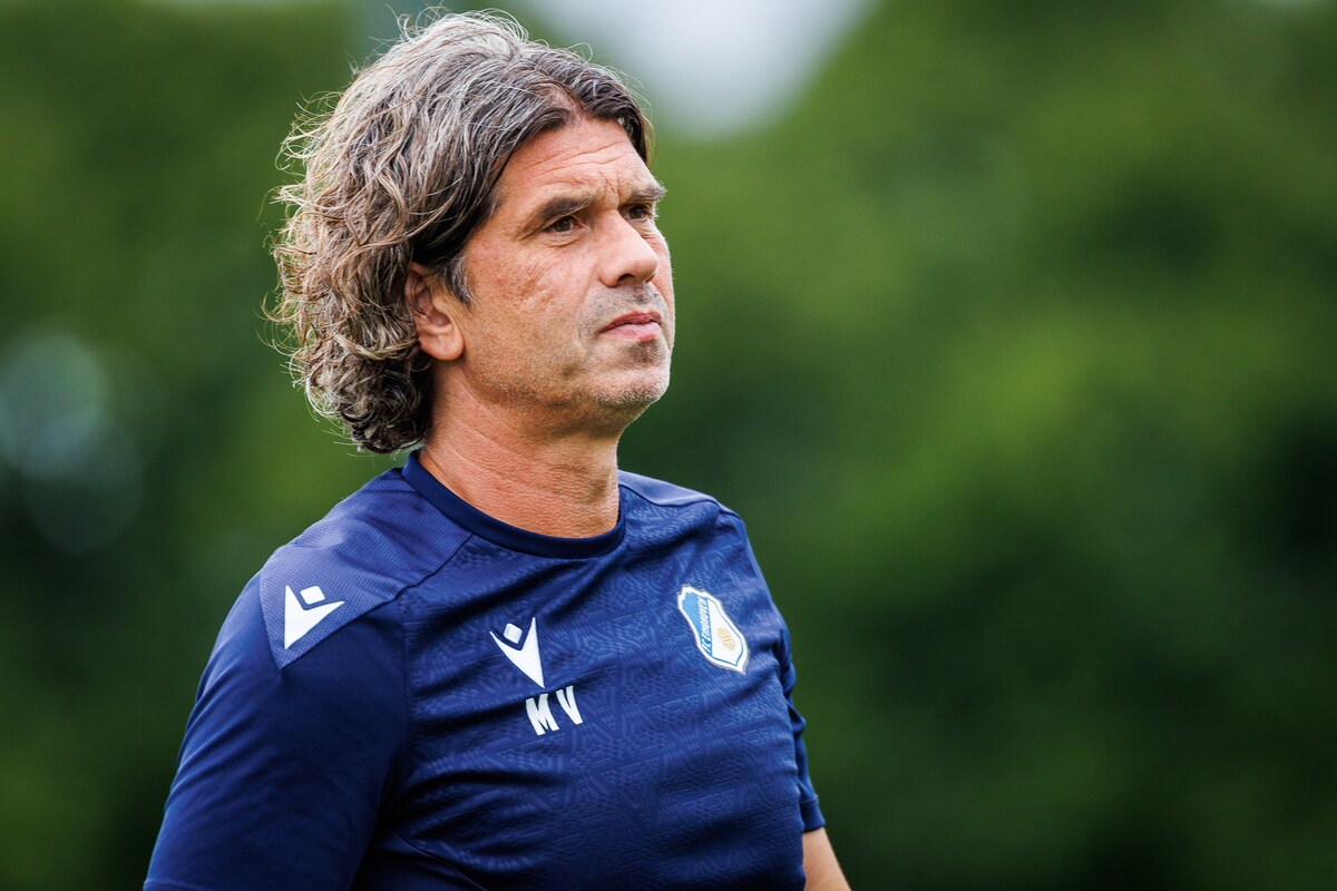 FC Eindhoven-trainer Maurice Verberne loopt beenbreuk op tijdens ...