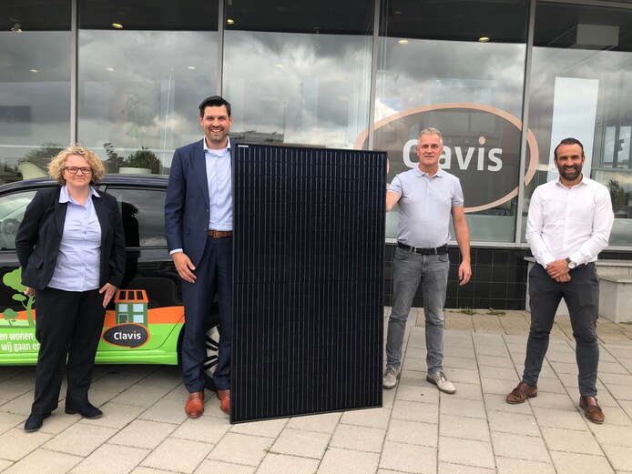 Clavis voorziet achthonderd huurwoningen van zonnepanelen, voordeel is ...