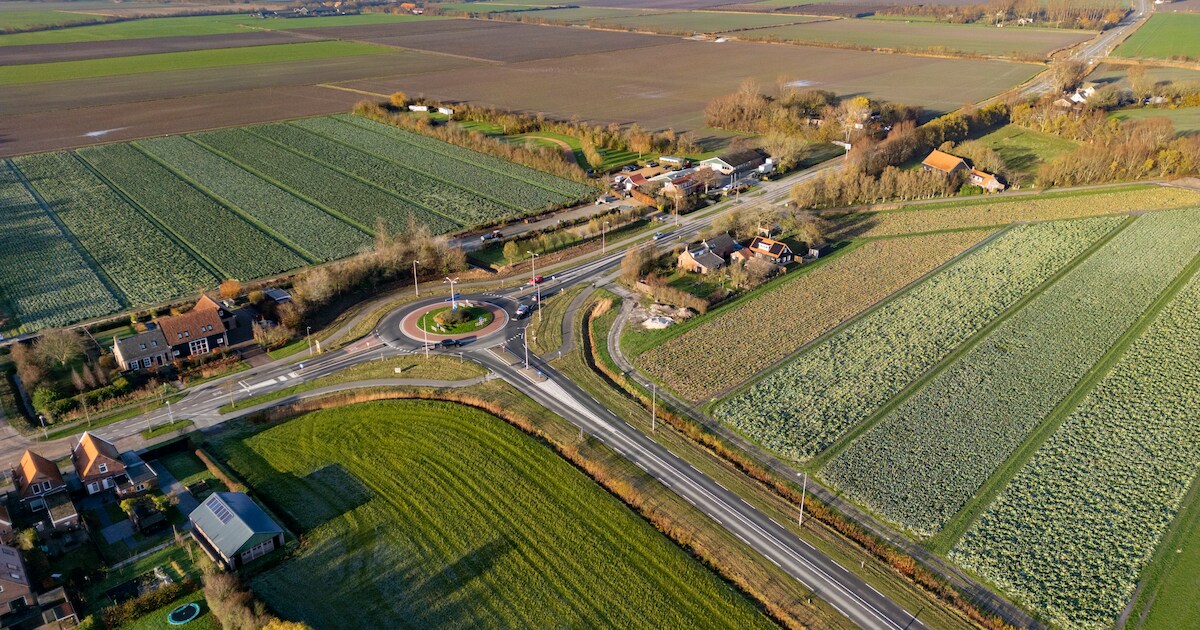Gemeenteraad wil álle opties voor verkeer Veere opnieuw bekijken, wethouder vreest jaren ...