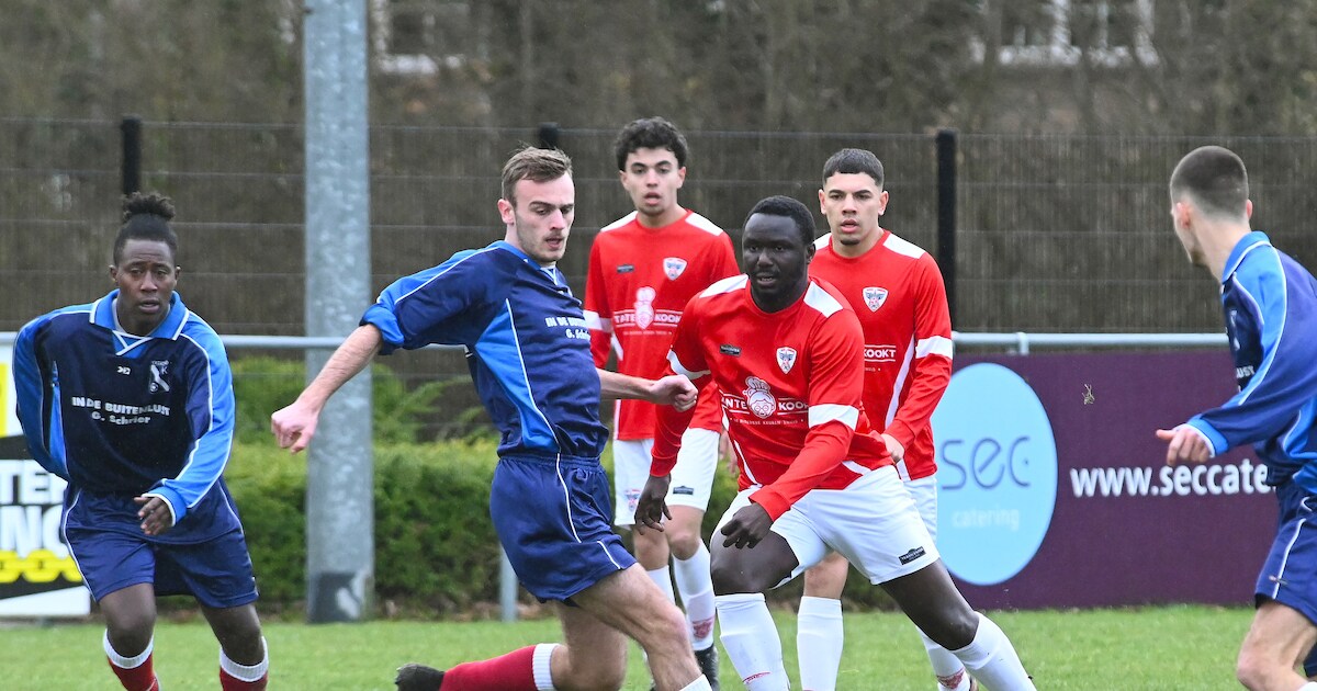 GPC gaat weer alleen aan kop, Jong Ambon is eindelijk van de nul af | Zeeuws voetbal | pzc.nl