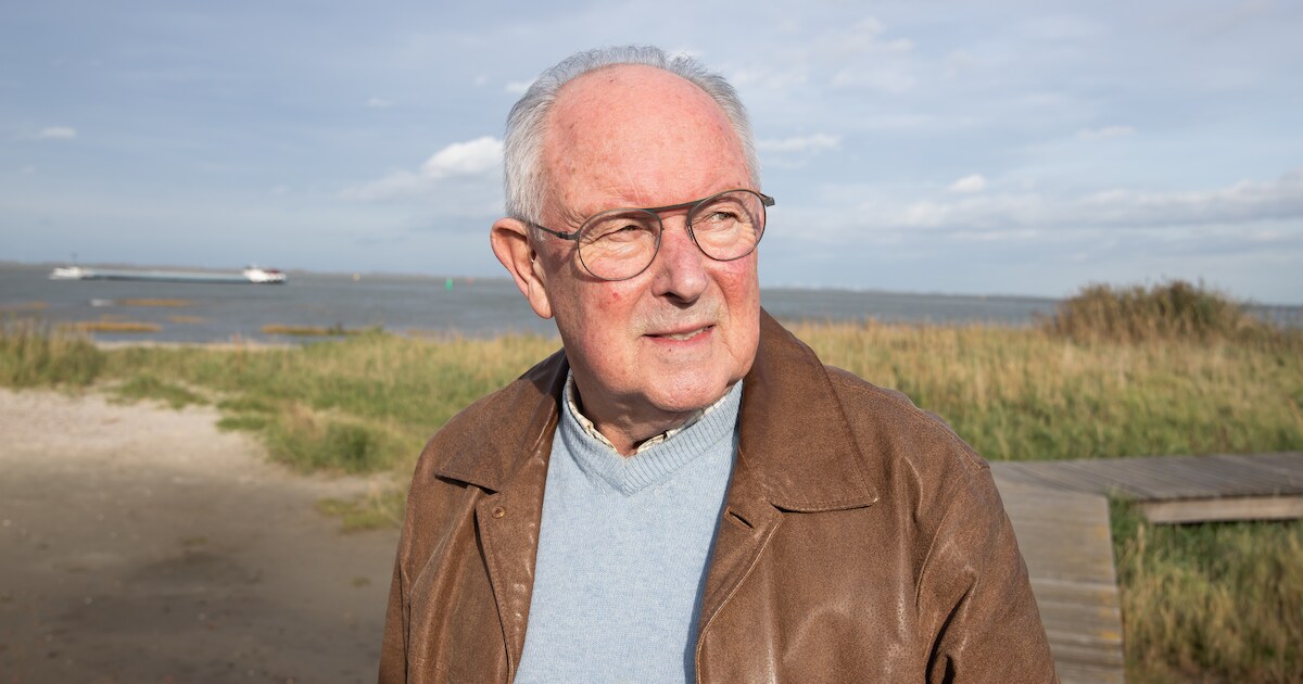 Hoe Johan Robesin als jonge journalist Zeeuws-Vlaanderen doorkruiste in ...
