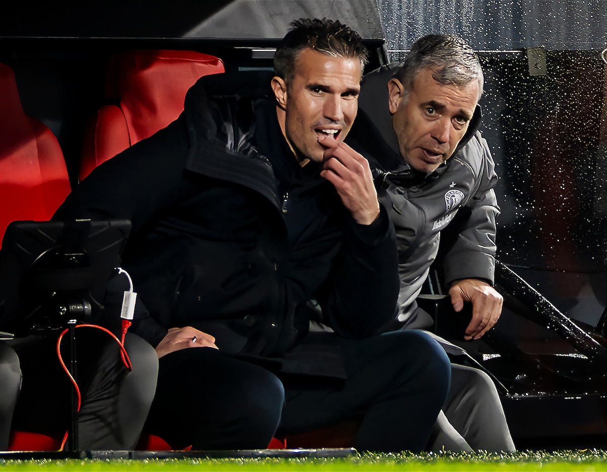 LIVE eredivisie | Feyenoord zonder Ueda en Timber tegen stadsgenoot ...