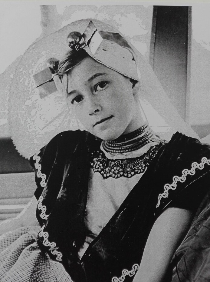 Zeeuws Meisje uit 1967 heeft nu een naam: Thea Jonker uit Egmond aan Zee was de allereerste ...