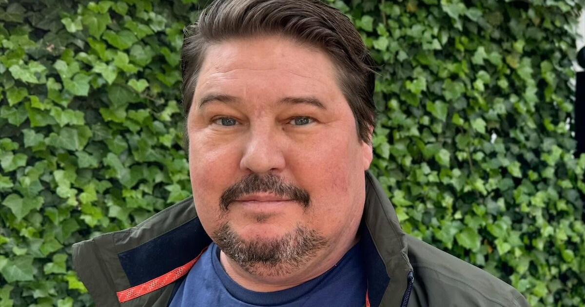 Martijn Krabbé wint oeuvre-prijs en praat over gezondheid: ‘Ik ben nog ...