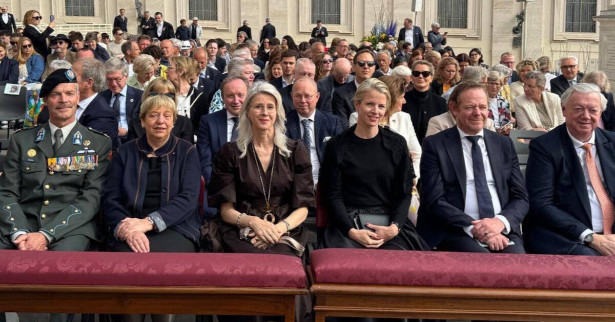 Minister Van Weel: ‘Paus heeft zich nog één keer opgeladen voor Pasen ...
