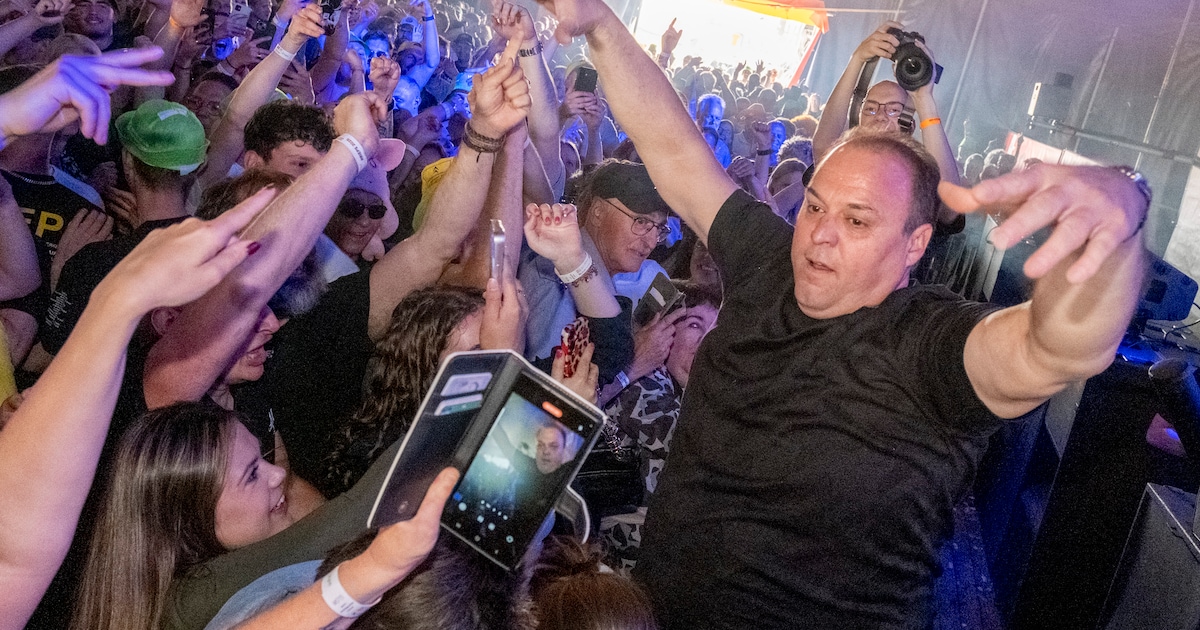 Frans Bauer sluit Hrieps in zijn hart: 'Je ziet het festival groeien ...