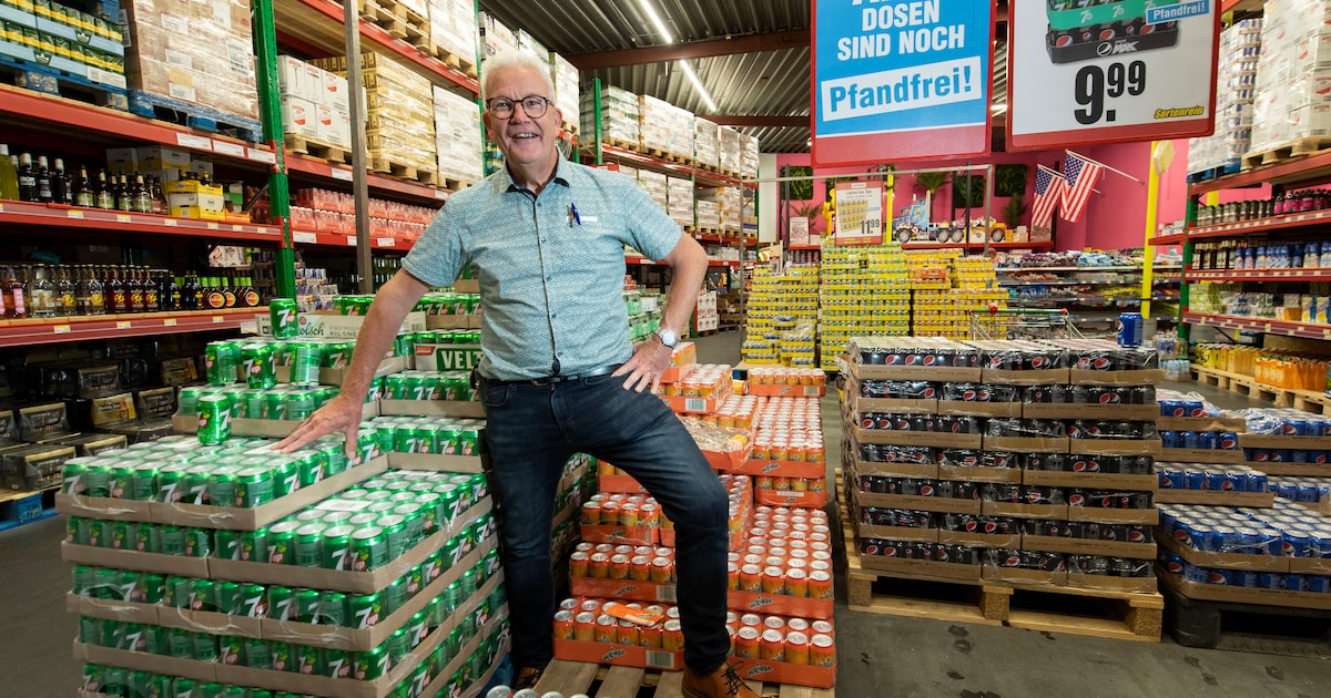 Ondernemer Leo kocht bijna 1 miljoen ‘oude’ Heineken-blikjes: ‘Ik kan ...
