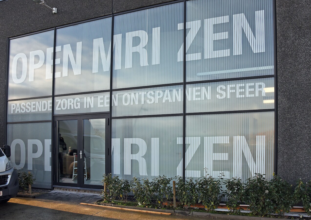 In nieuw MRI-centrum Sluis kun je ook naar een concert van K3 kijken en ...