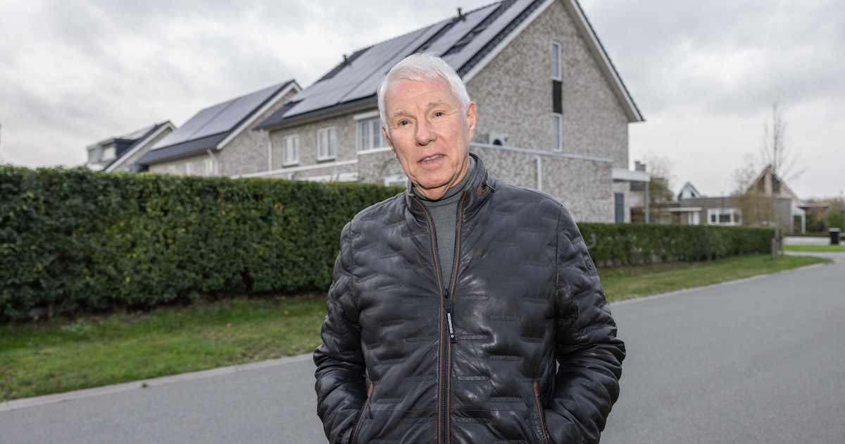 Hou die zonnepanelen nog maar even op je dak, Chris helpt mensen met ...