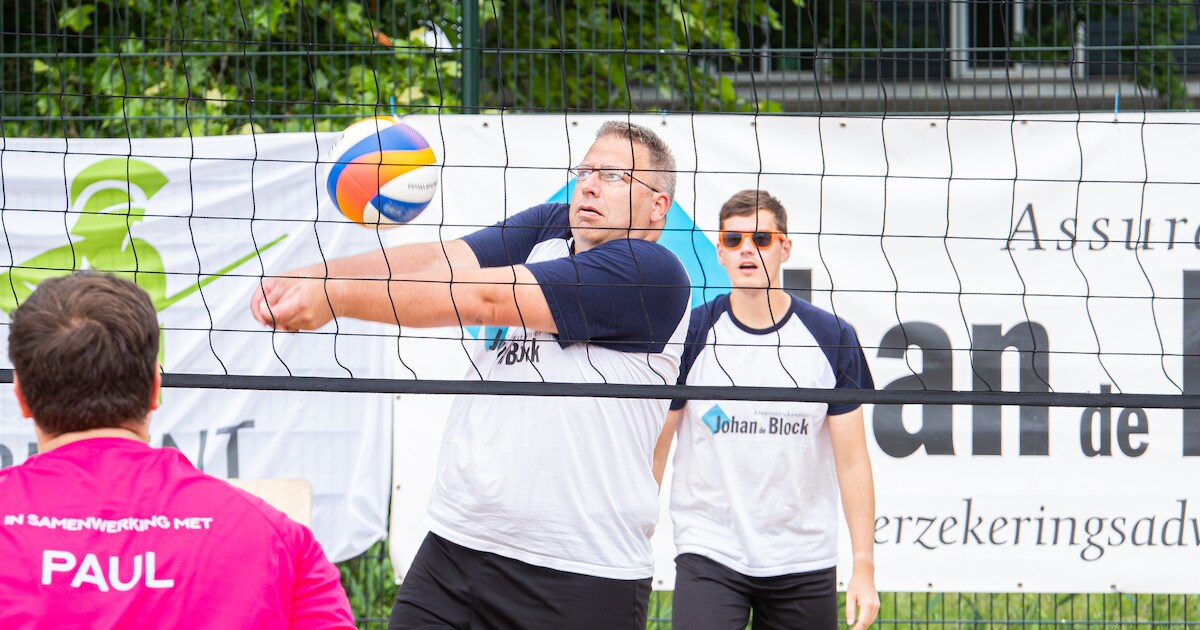 Savok Beach: aanvallen, verdedigen, duiken en zand in je bilnaad ...