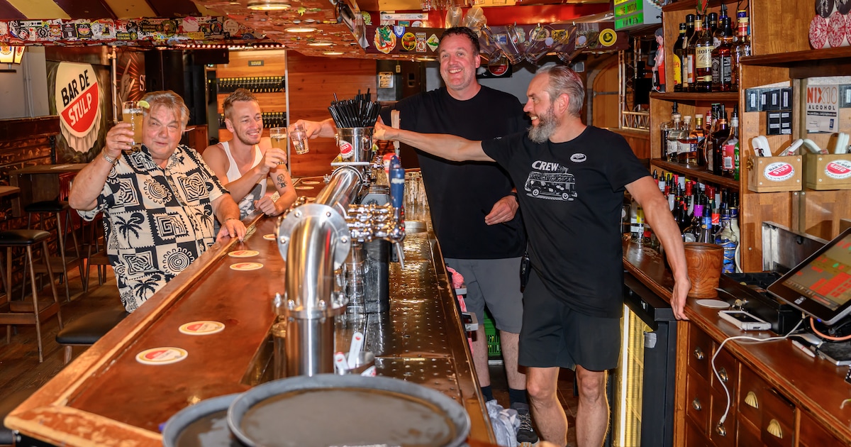 Nicky (63) en Joris (33) zijn stamgasten van De Stulp: ‘Jij bent zus ...