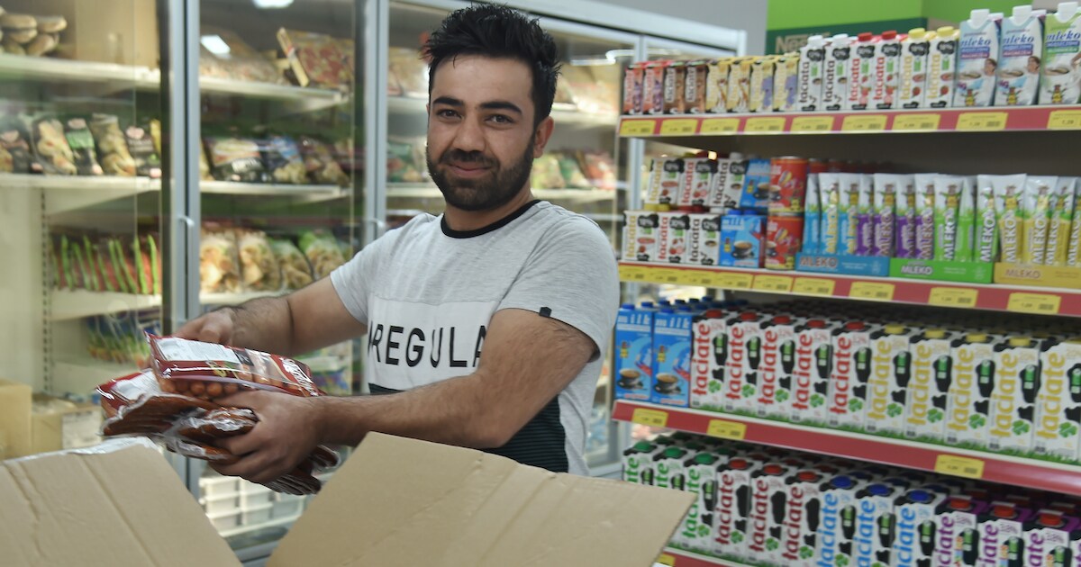 Irakese Koerd opent tweede Poolse supermarkt in Zeeland | Regio | PZC.nl